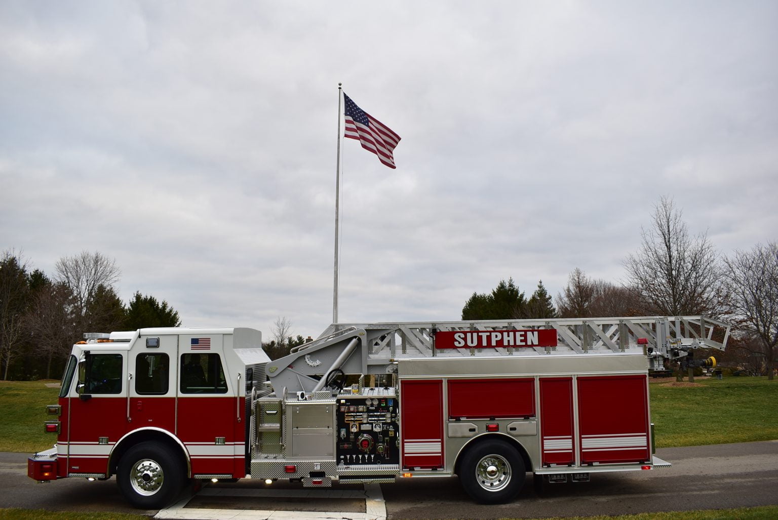 Transverse Hose Storage - The Rig | Firefighting Apparatus, Vehicles ...