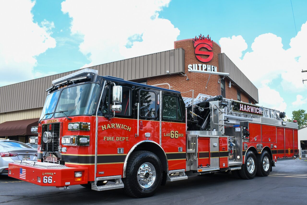 Harwich (MA) Fire Department Gets New Sutphen SL 100